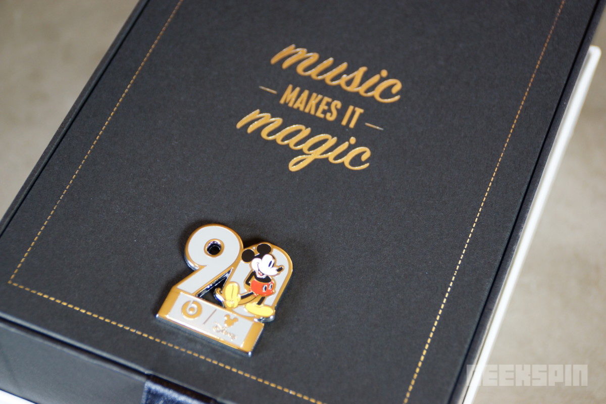 Unboxing Mickey’s 90th Anniversary Edition Beats Solo3 Wireless ...