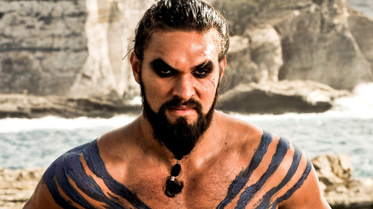 A Girl Scout used a shirtless pic of Jason Momoa to sell cookies and ...