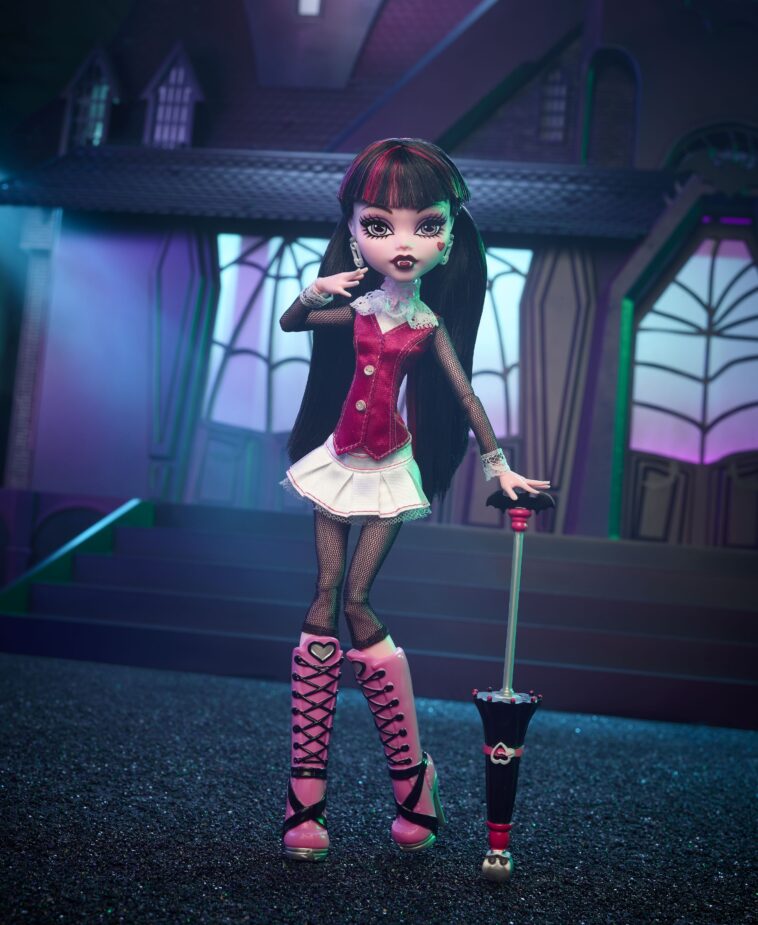 Monster High reunites the original ghouls for a new doll collection
