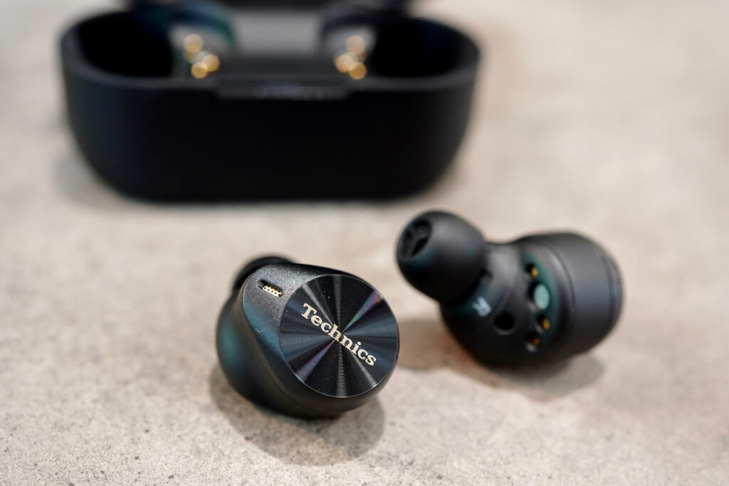 Technics EAH-AZ80 review: ANC earbuds that rival Sony's WF-1000XM4