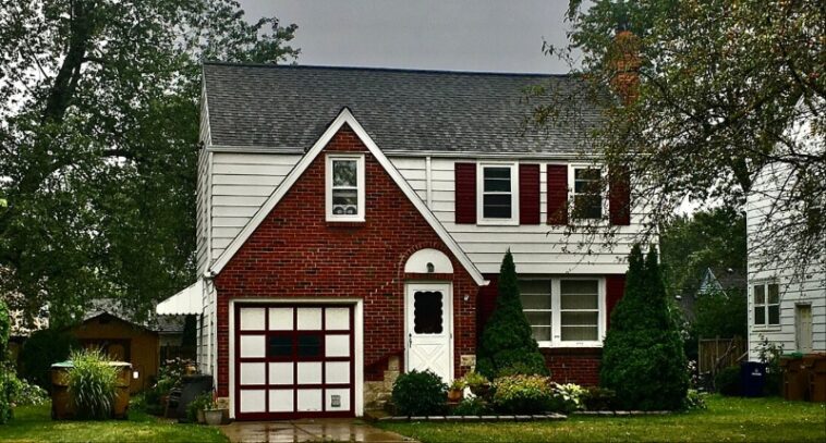 13 Photos Showing How American Homes Have Evolved Through the Decades