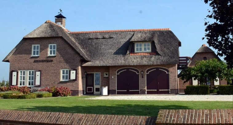 13 Photos Showing How American Homes Have Evolved Through the Decades