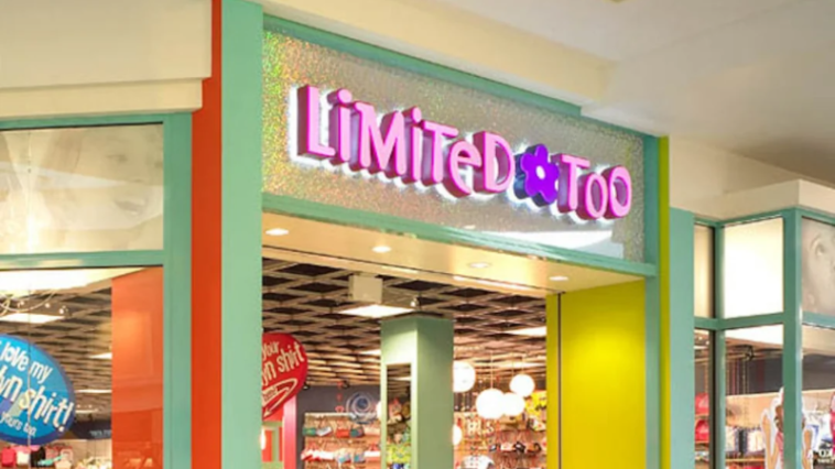 12 Beloved Mall Stores from the '90s That Have Completely Vanished