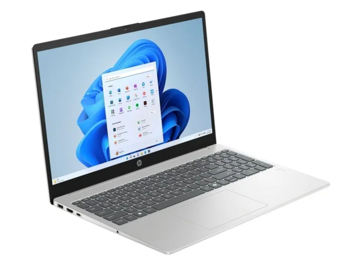 Top 5 Student Laptop Deals Under $500 Right Now - GEEKSPIN