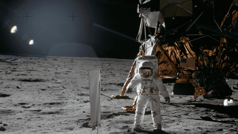 Biologists want NASA to build an alien germ lab on the Moon